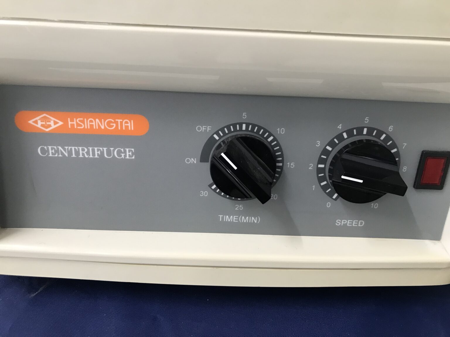 IUCHI(アズワン)/CN-820/卓上遠心器 | 中古機器